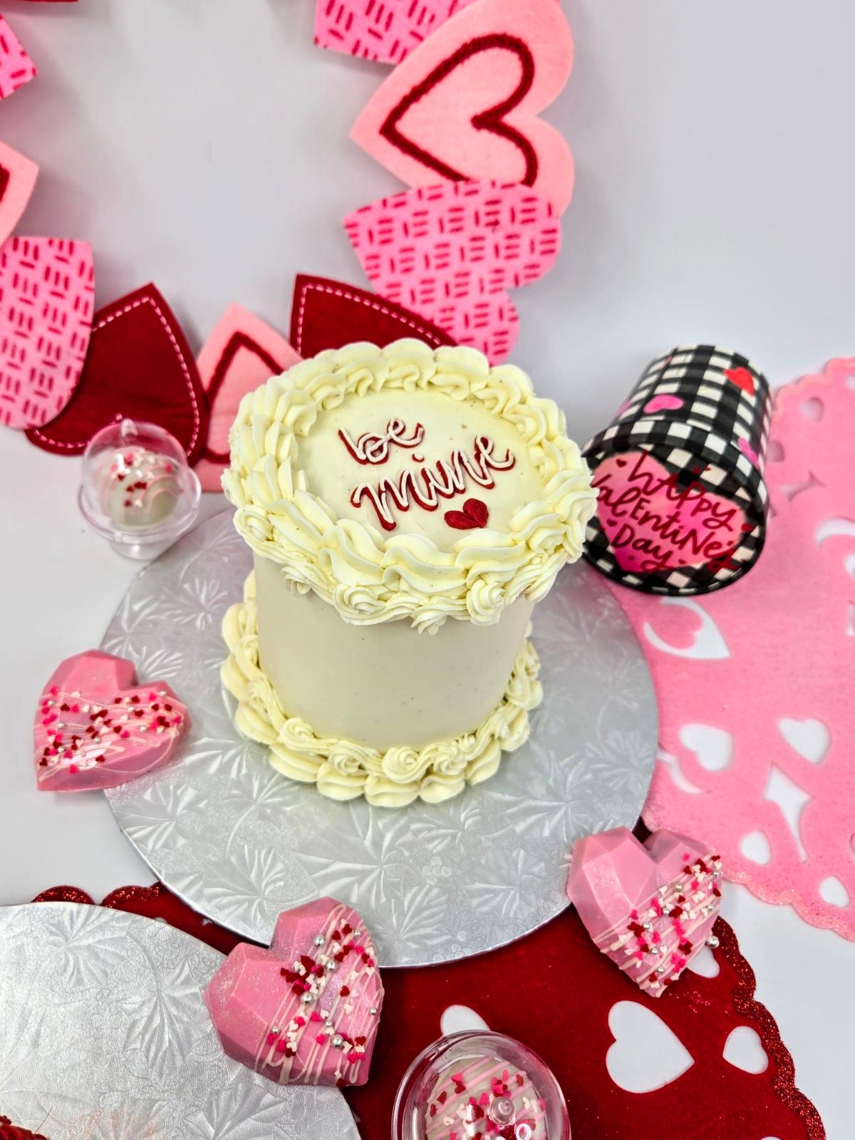 Be Mine Cake (6" Feeding 10-12) | Sugar Shaker Bakery